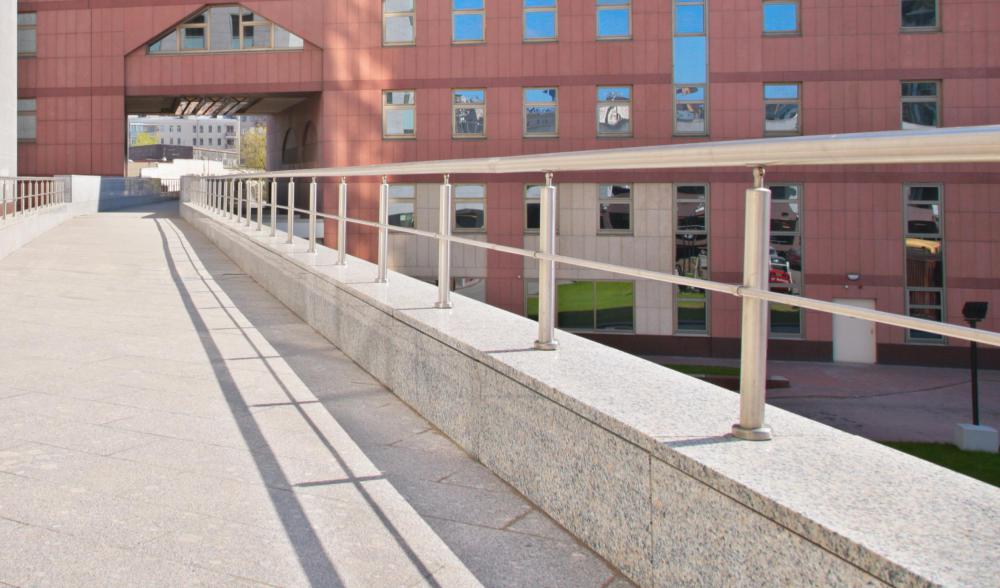 What is a Guardrail? (with pictures)