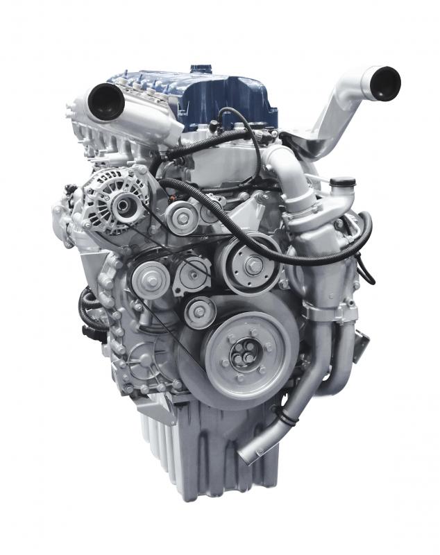 What is Engine Maintenance? (with pictures)