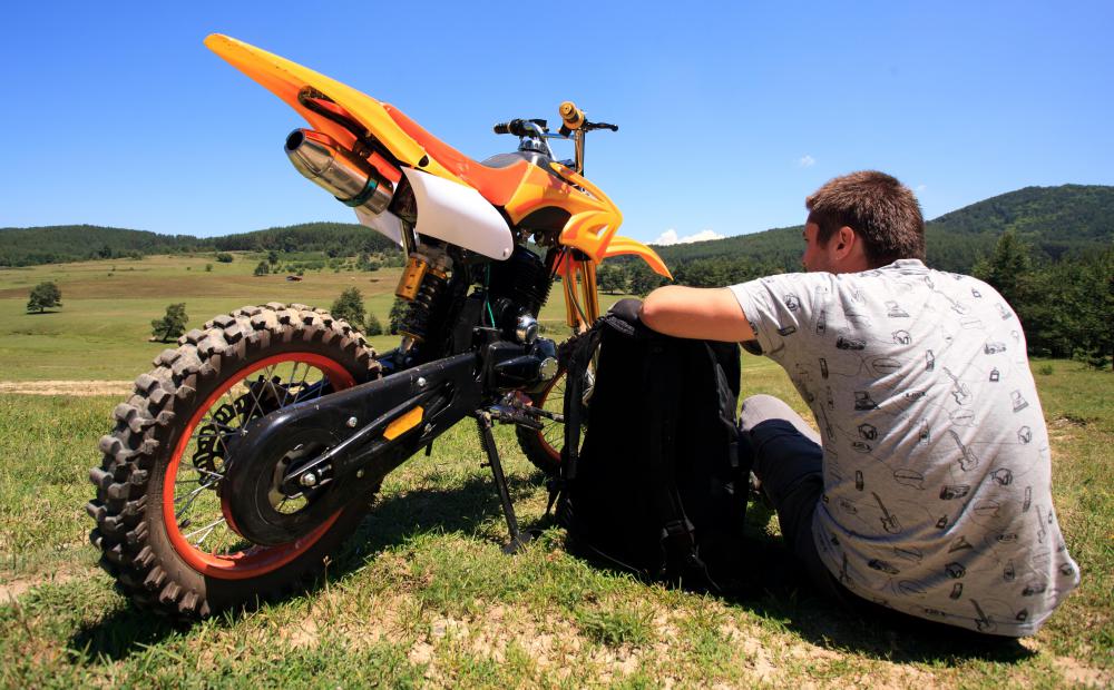 What is a Cowling? (with picture)