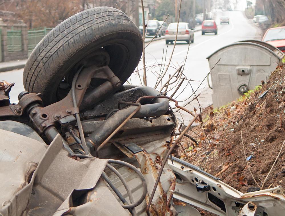 What are Road Flares? (with pictures)